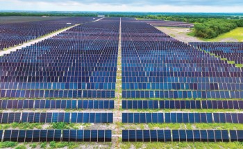 Q4 2024 - South Dakota goes wild with solar power : BackIssues ...